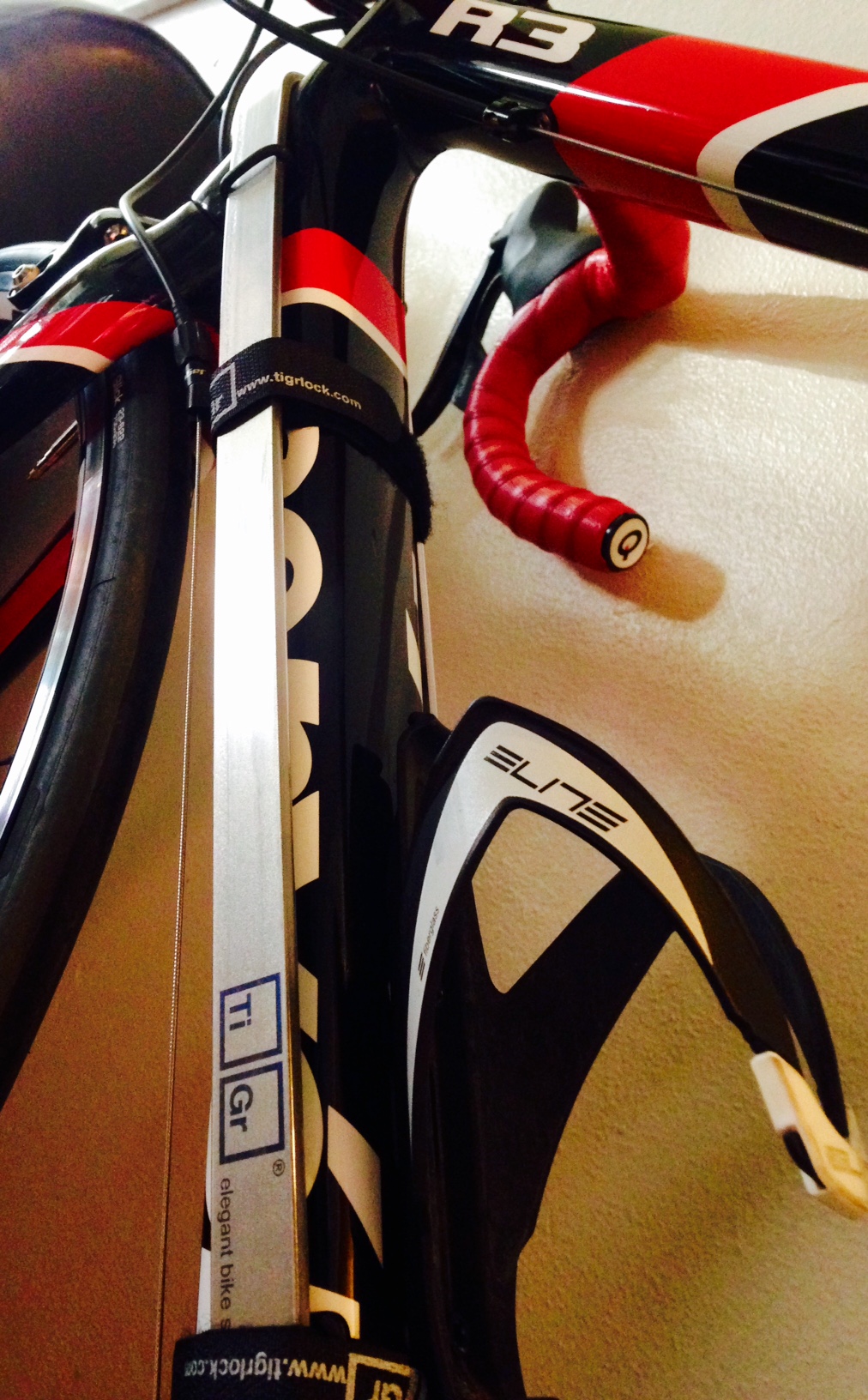 TiGr Lock Review - The Titanium Bow that Raises Your Coolness Factor ...