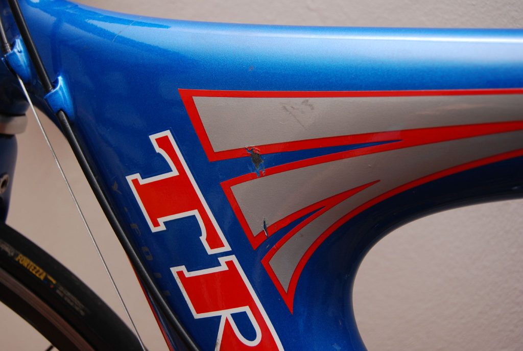 How To Repair A Chip in A Carbon Bike Frame - Is My Frame Still Safe ...